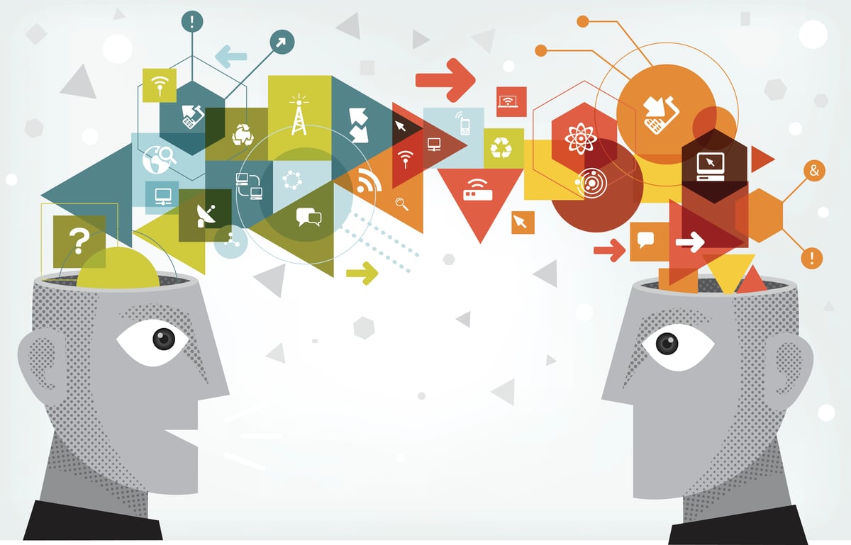 The Difference Between Internal and External Communication (+Examples)
