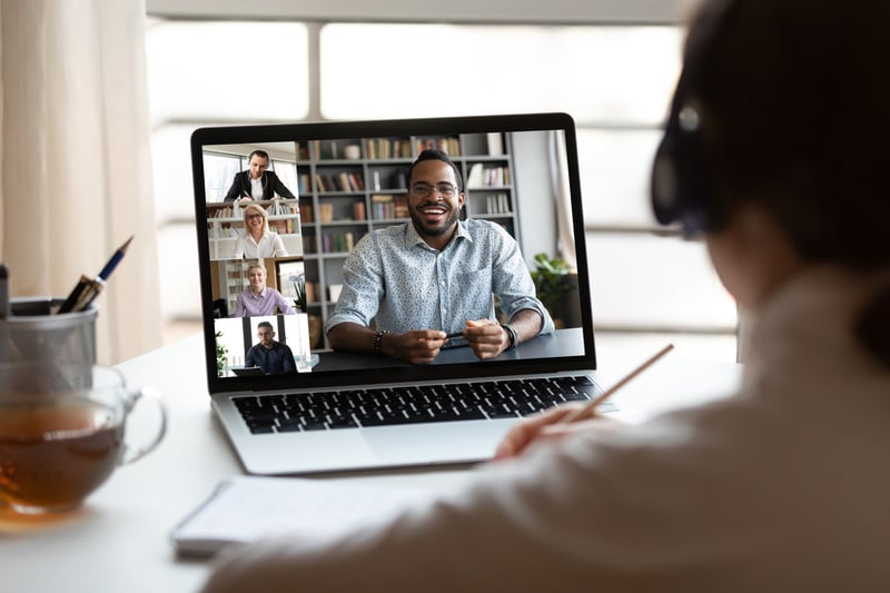 22 Out-of-Office Message Templates (+How to Write One)