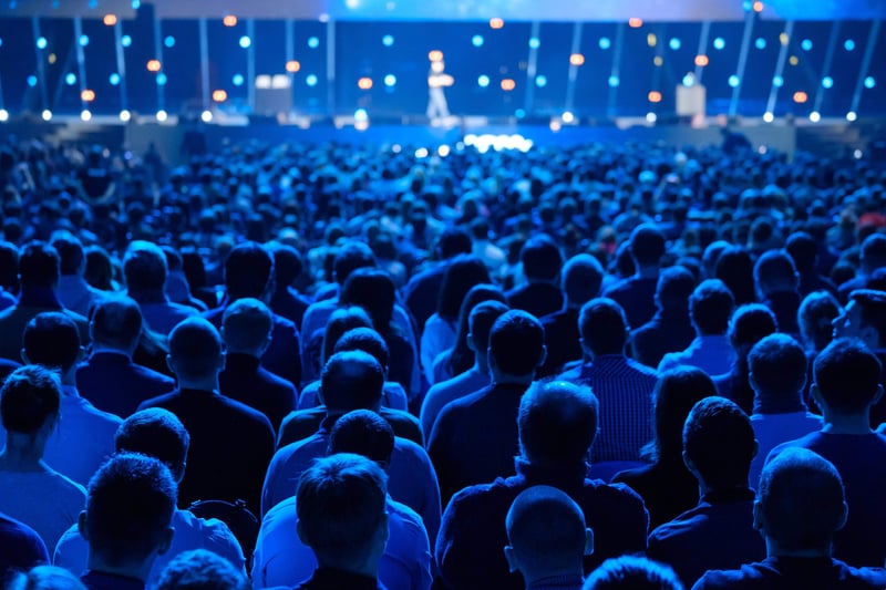 What Are Press Conferences? How to Plan Briefings Like a Pro