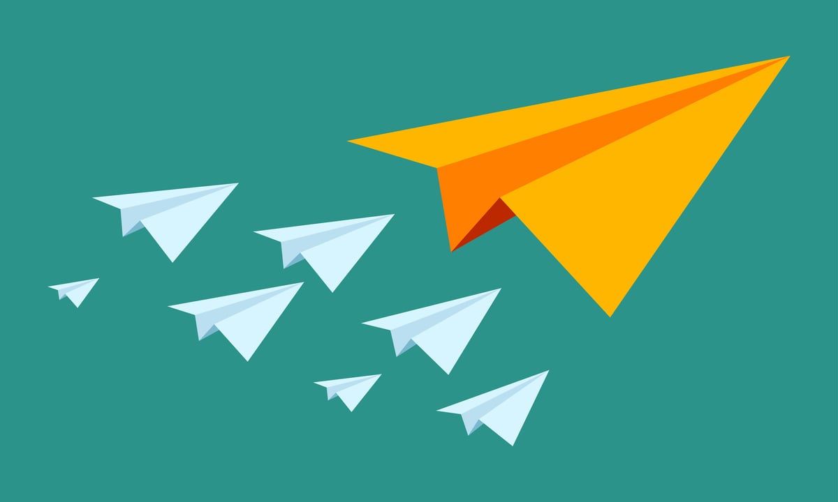 The Difference Between Internal and External Communication (+Examples)